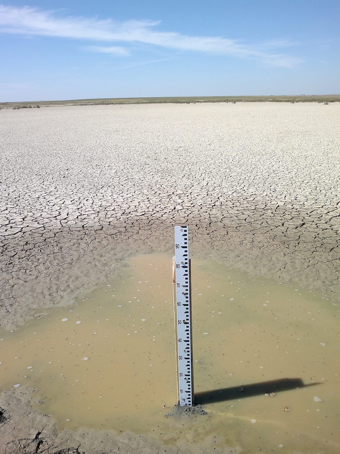 Topography for water level facilities ( limnimetric scaling ) - Acero ...